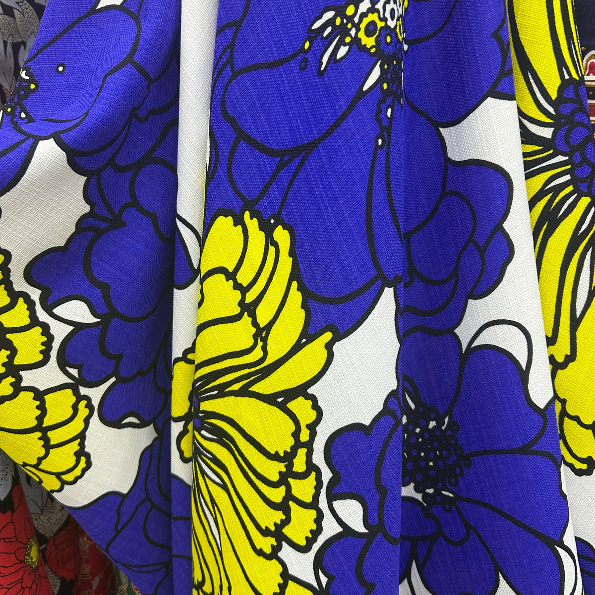 Big Blooming Flowers – Lee Ann Textiles SG