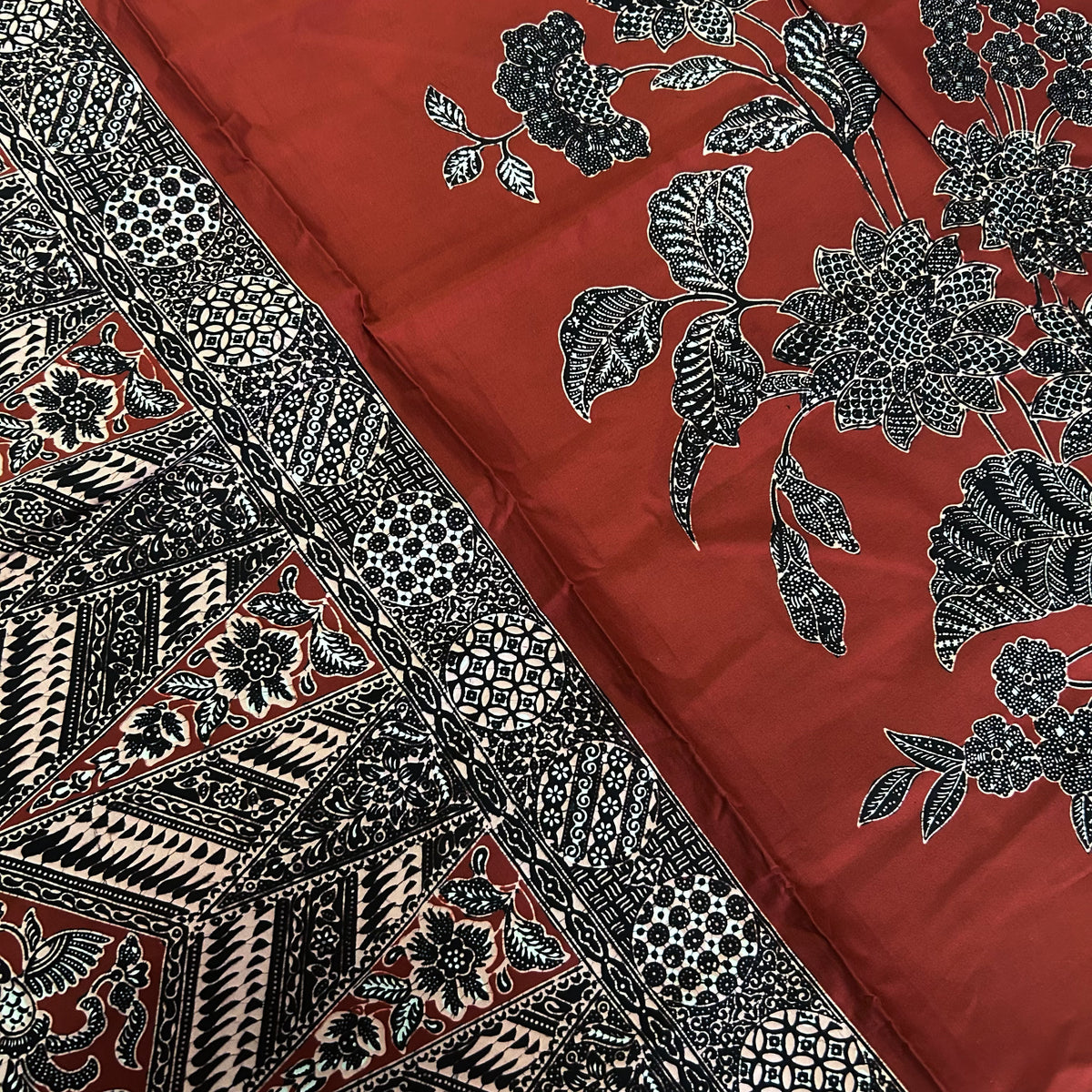(Hand stamped Batik) Stalks of Flowers Caramel – Lee Ann Textiles SG