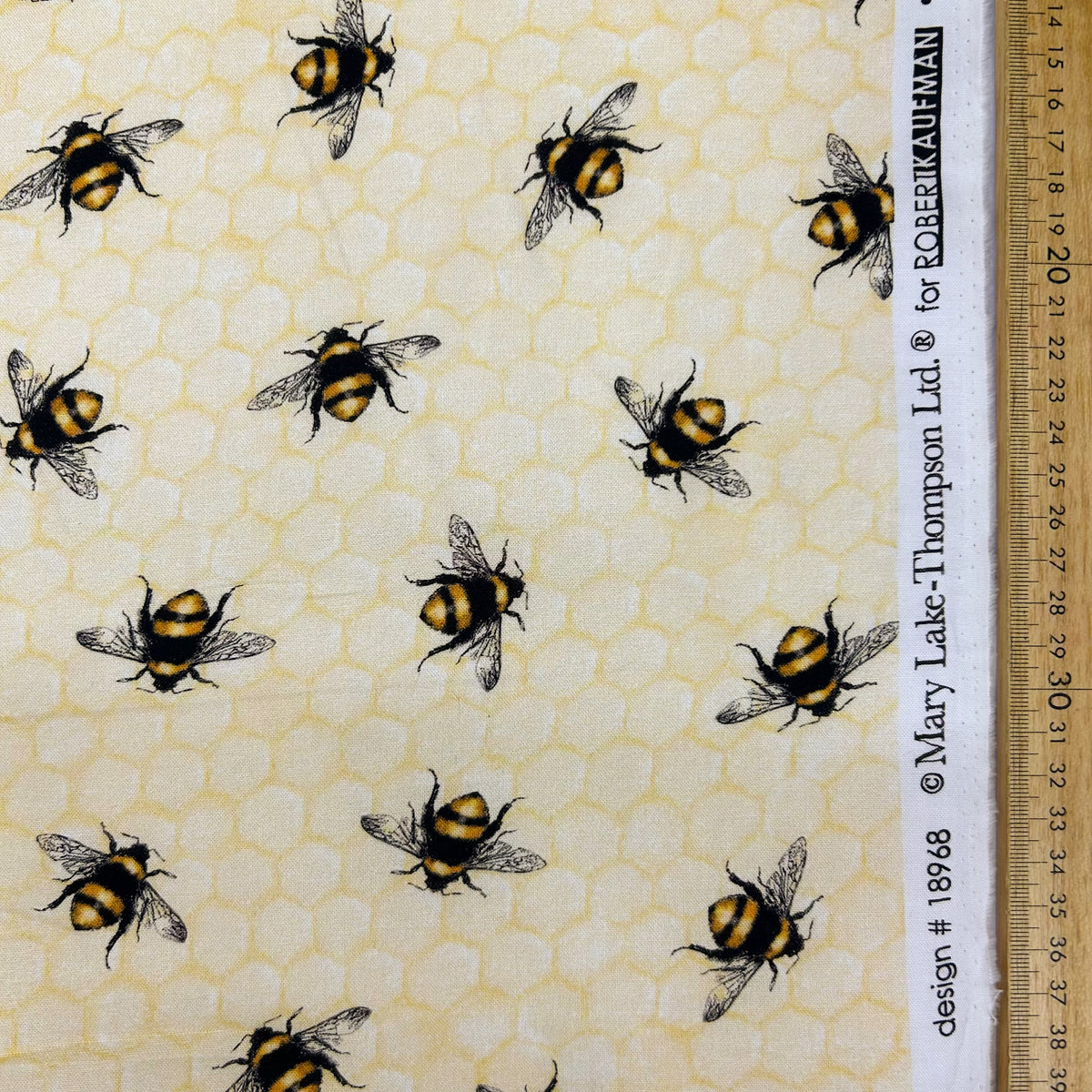 Robert Kaufman Honey Bees – Lee Ann Textiles SG