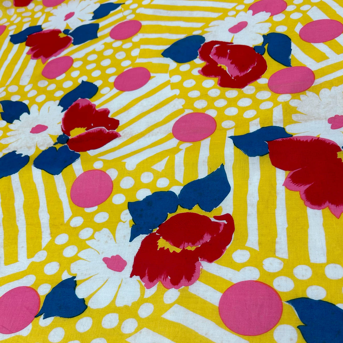 Dots, Lines and Flowers – Lee Ann Textiles SG